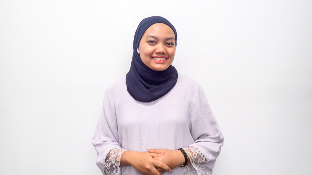 Our specialists - Syazna World